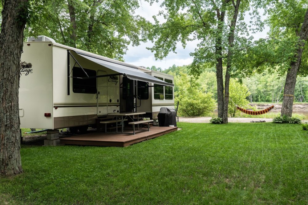 Camping de la Montagne D'Argent - Suite Spot Accommodation Tremblant