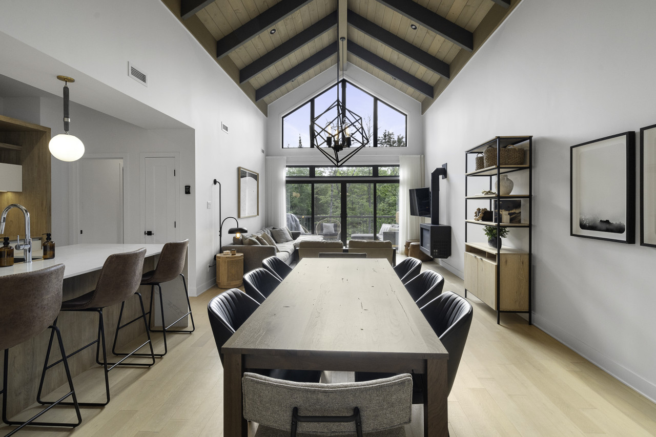 New Verbier unit 204 - 3bdrs w/ Pool & Sauna near Village - Suite Spot ...